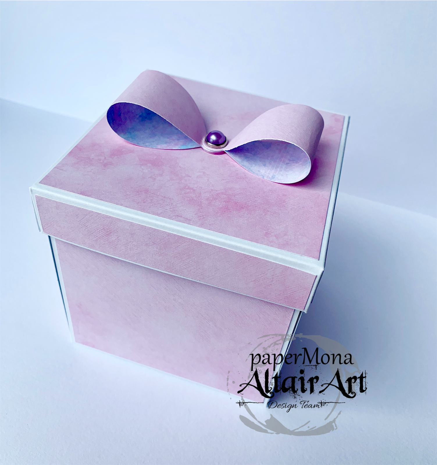 paperMona: Exploding box invitation