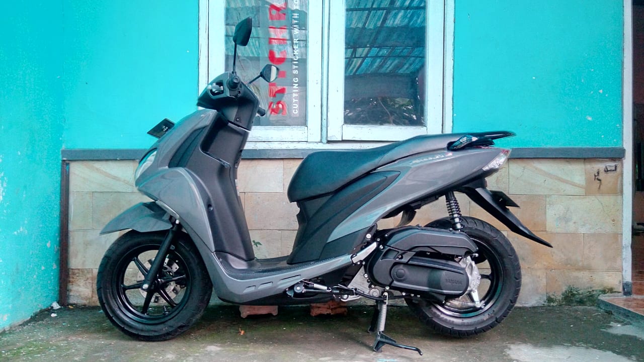 STICKRENZ: Yamaha FreeGo - Fullbody Dark Grey Wrap