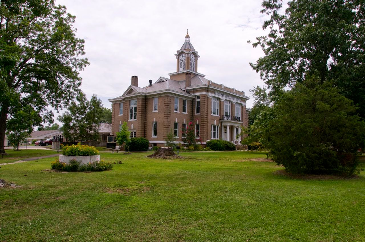 Suzassippi's Lottabusha County Chronicles: Cleveland County Courthouse ...
