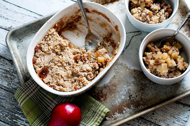 Lakyn + Judah: pear & ginger crumble