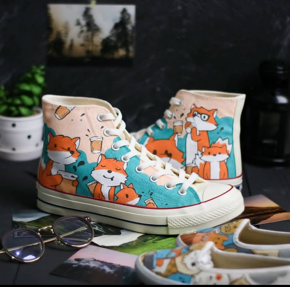 Melukis di Sepatu, Bakat yang Menguntungkan - adhiantirina