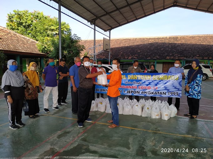 Aksi Alumni SMP 1 Jepon, Peduli Dampak Covid 19 Aksi Alumni SMP 1 Jepon, Peduli Dampak Covid 19