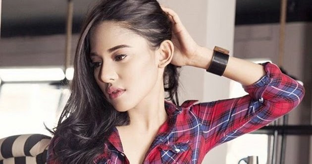 27+ Foto Artis Yeni Rahman