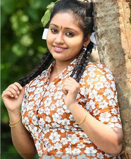 Meghna Vincent Serial Film Actress images | Chandanamazha actress ...