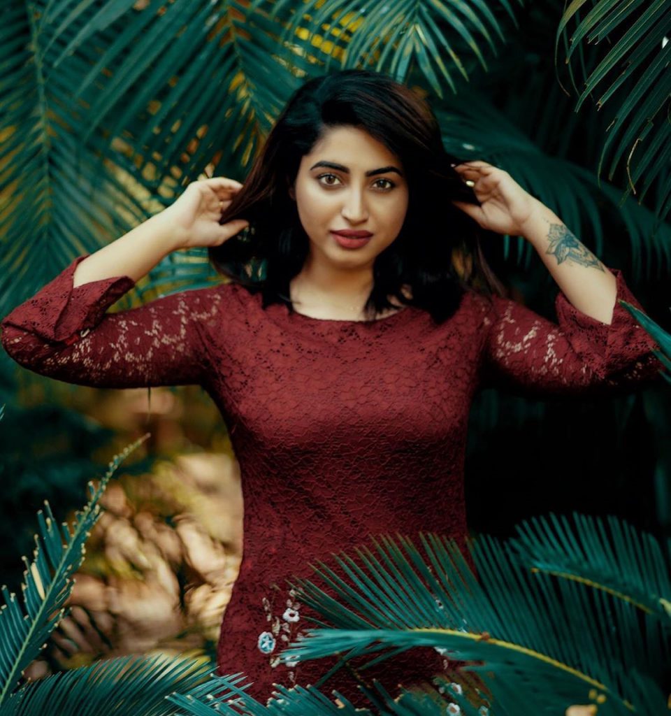 💋G̴l̴o̴b̴a̴l̴B̴e̴a̴u̴t̴y̴H̴u̴b̴💋: Ameya Mathew latest photos👇👇