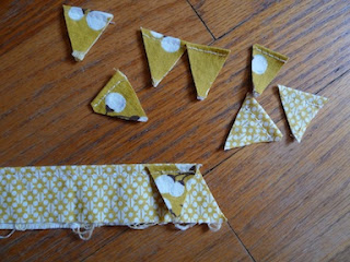 egg juice with pepperoni: Fairy bunting