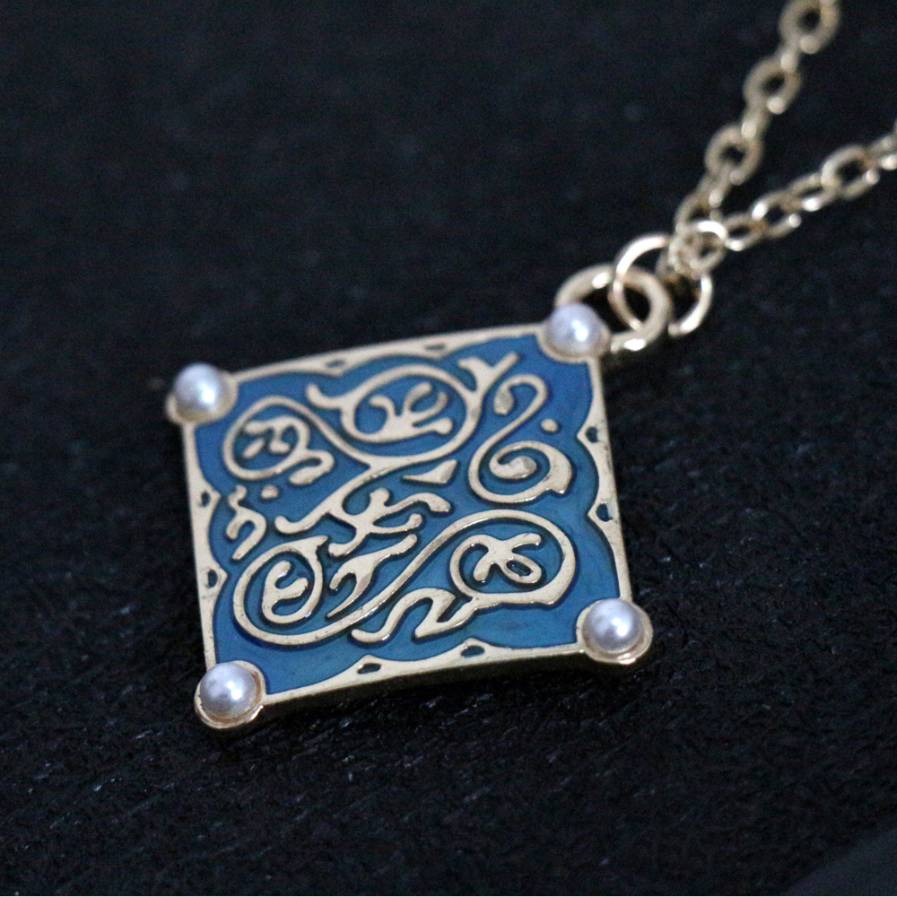 New The Witcher 3 Triss Medallion Necklace Gold Plated Pearls Pendant