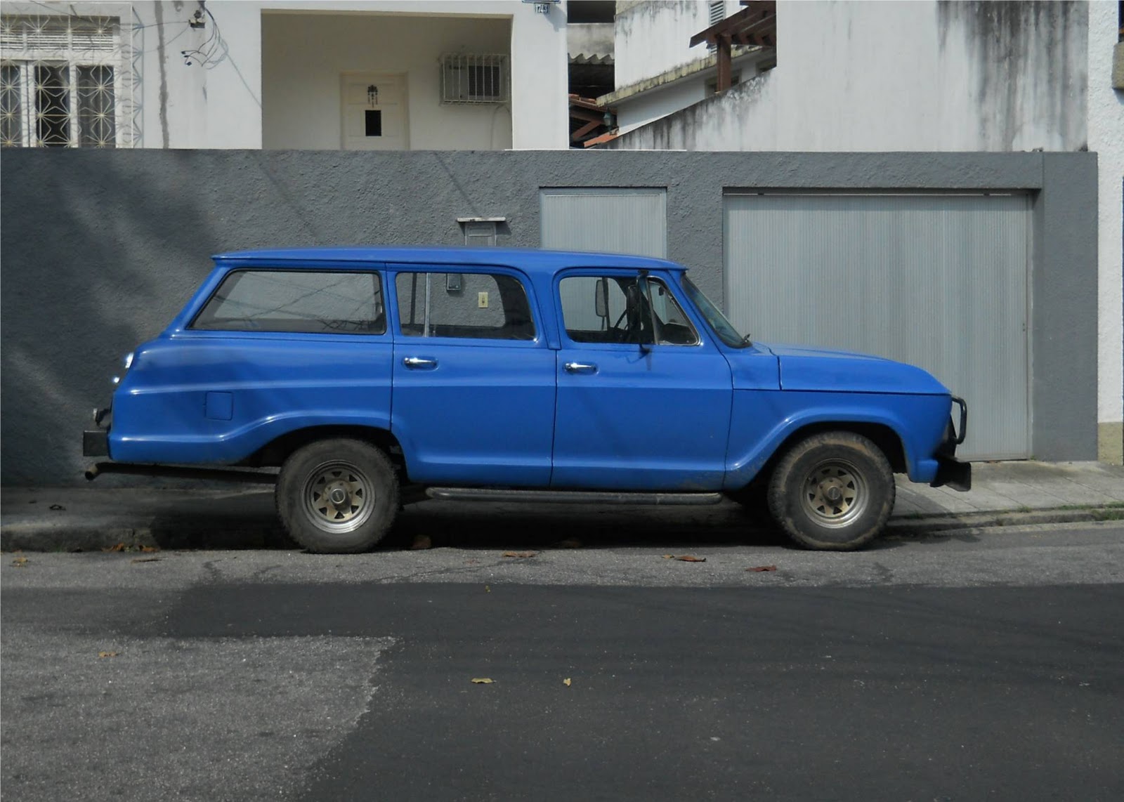 Registros Automotivos do Cotidiano: Chevrolet Veraneio 1978
