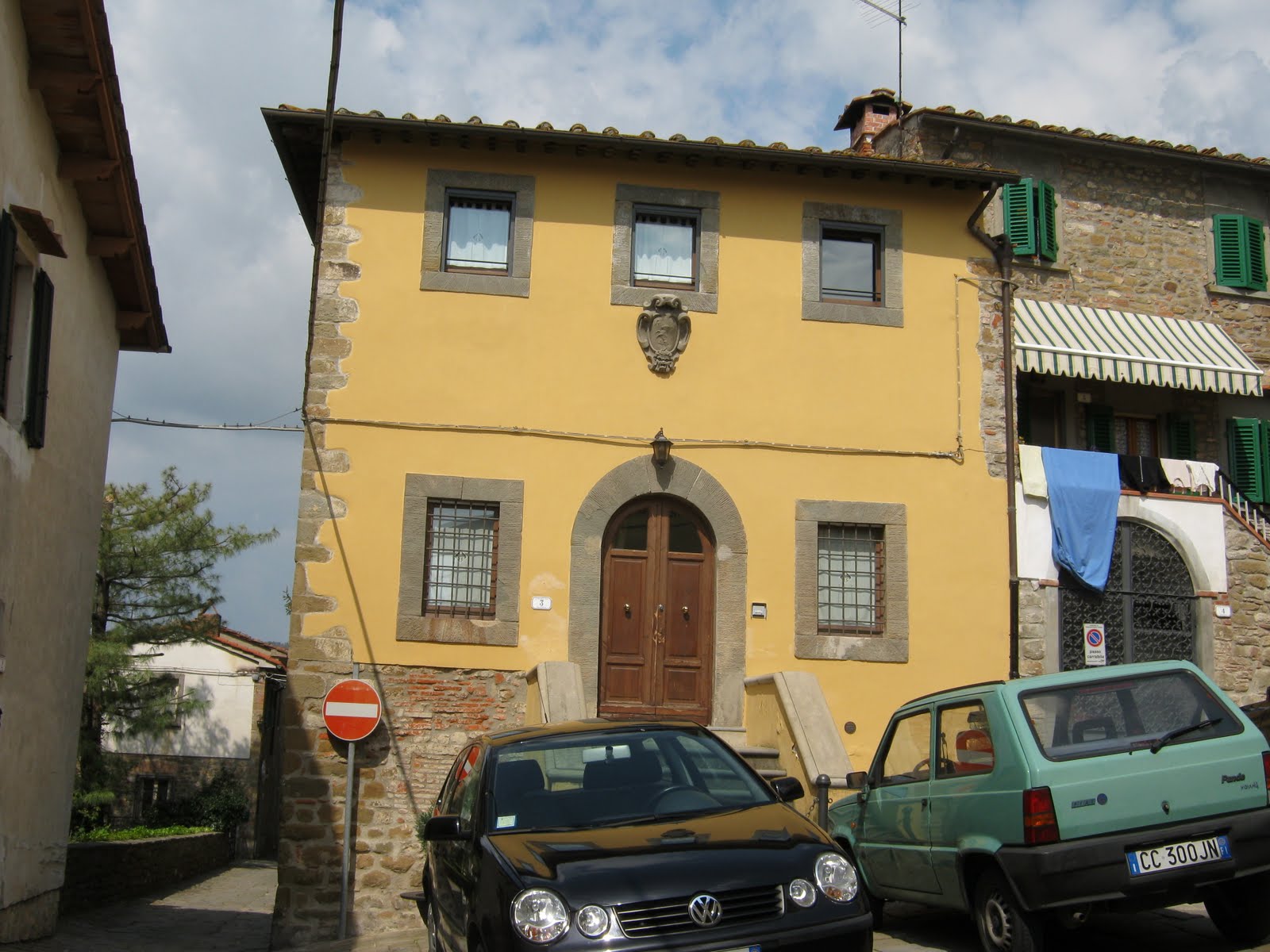 L'alba sulla collina: MONTEVETTOLINI, paese medievale- Valdinievole