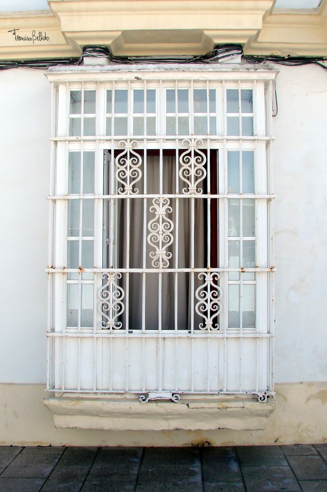 Almenas de San Fernando: Cierros con rosetones I