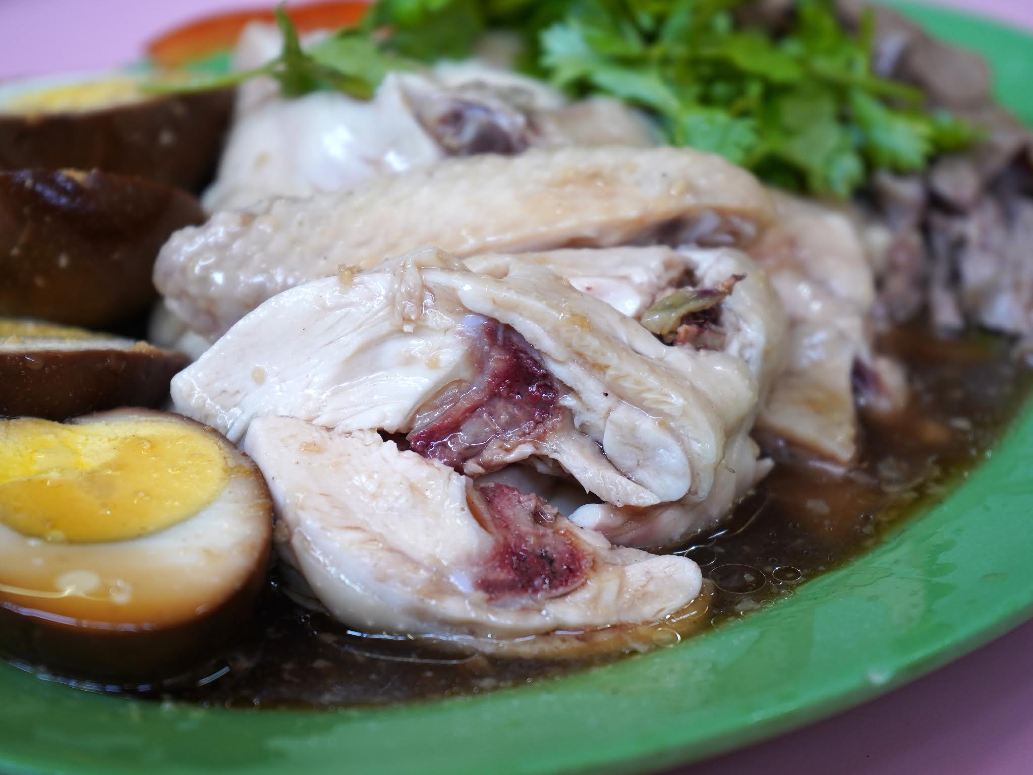 Best Hainanese Boneless Chicken Rice @ Golden Mile Hawker Centre ...