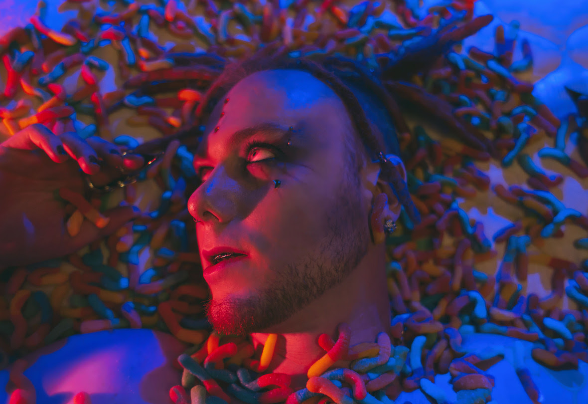 JUSTIN ‡ SYMBOL (aka STAR DADDY) - Release Music Video for "Mothra"