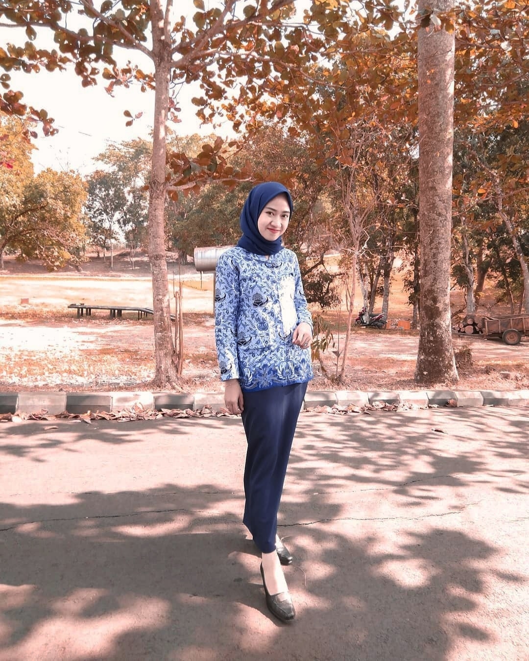 54+ Model Baju Pgri Guru Wanita 2020