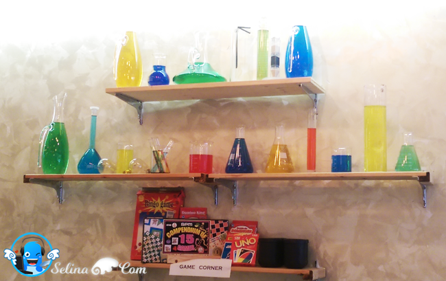 Eat & Mix Drink In Science Lab @ Tester Laboratory Cafe & Bistro ...