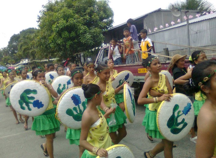 Cuyapo: 2011 Fiesta Parade (Part 2)