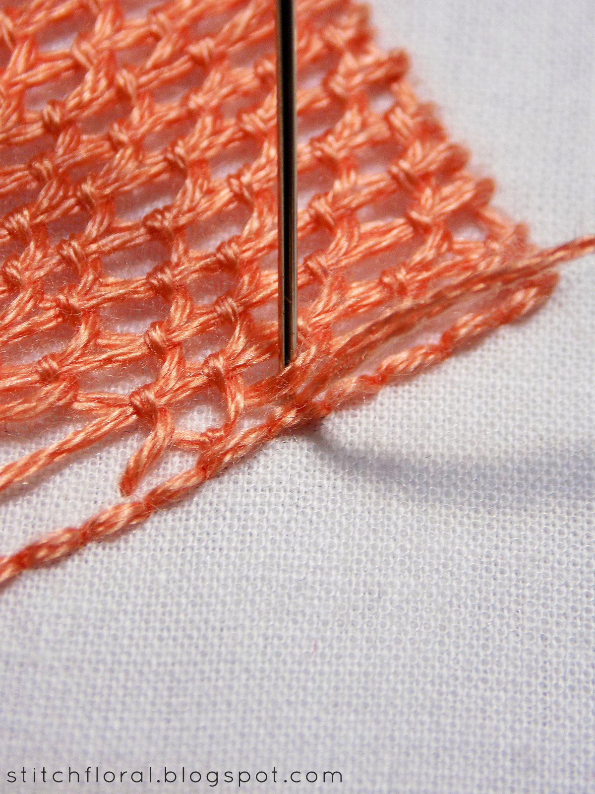 Detached buttonhole: learn the two types - Stitch Floral