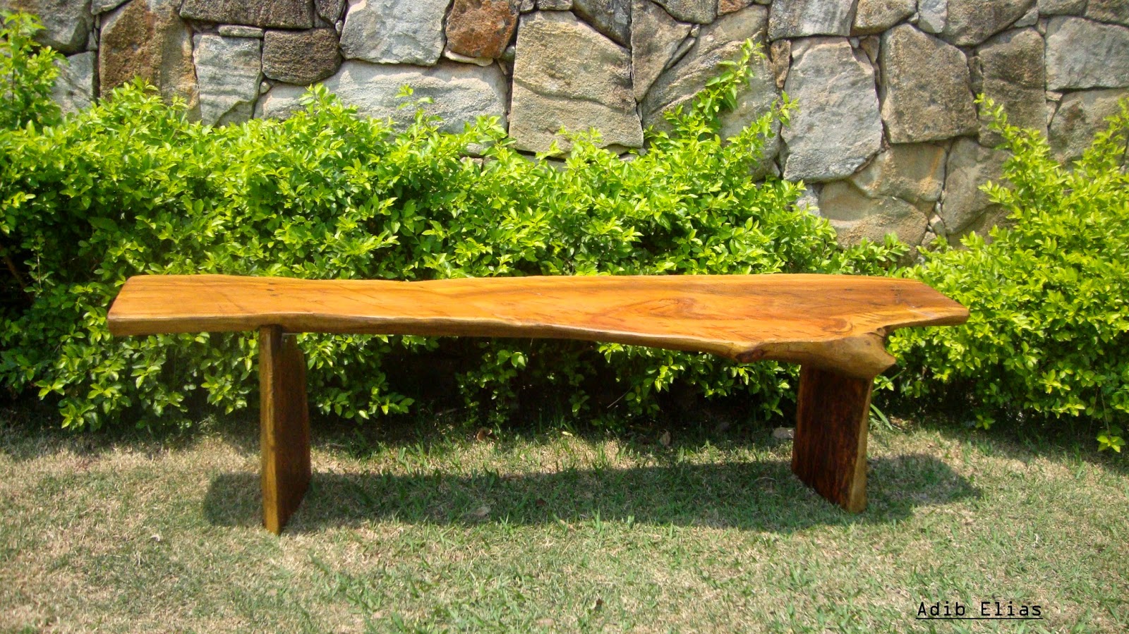 Troncos e raizes: Bancos rústicos Eco Design