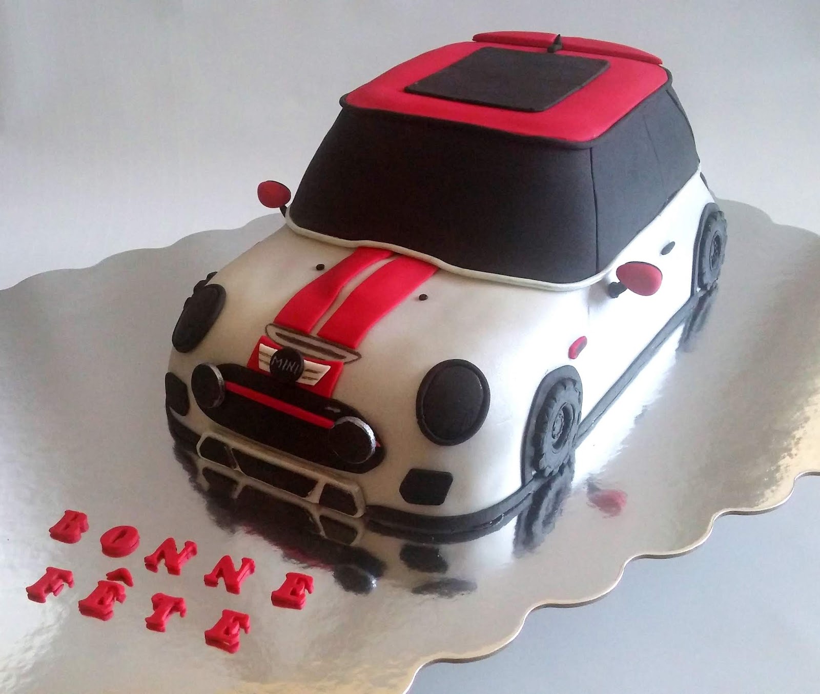 CakeSophia: Mini Cooper cake