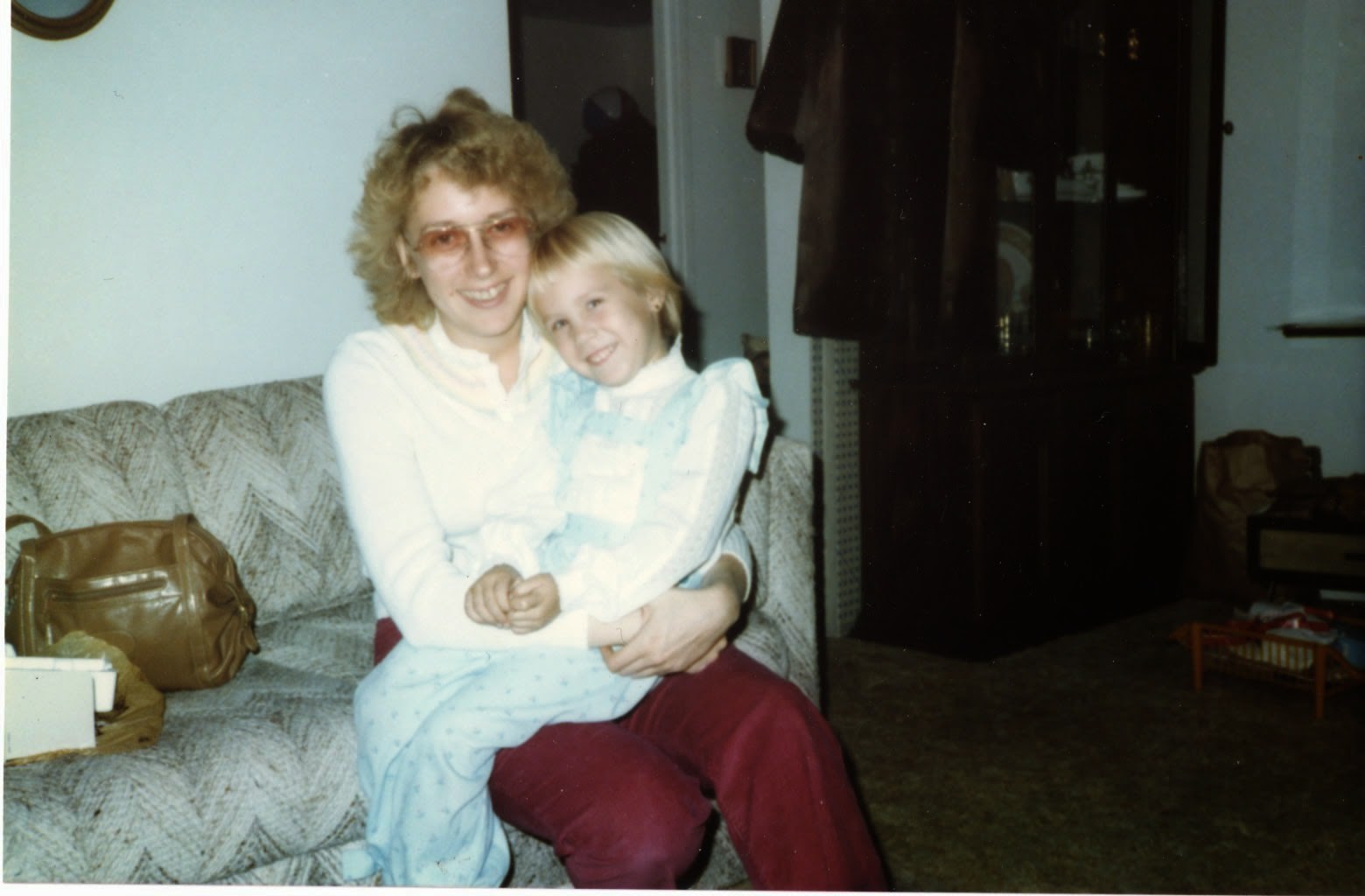 Anything But a Card: In the Spotlight + Mini Challenge... Lynne Kirsch