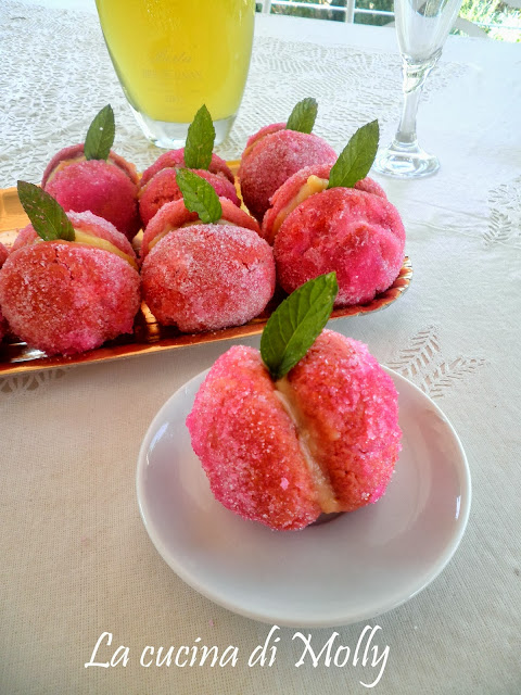 La cucina di Molly: PESCHE ALLA CREMA