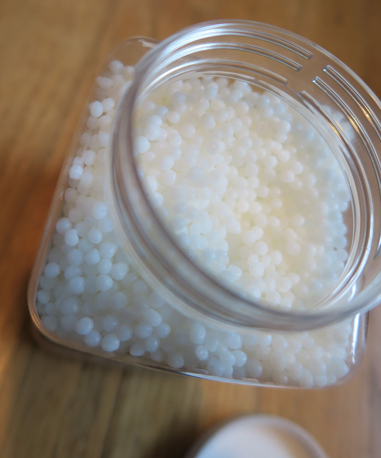 An Apel a Day: Polly Plastics Moldable Plastic & Color Pellet Kit Review