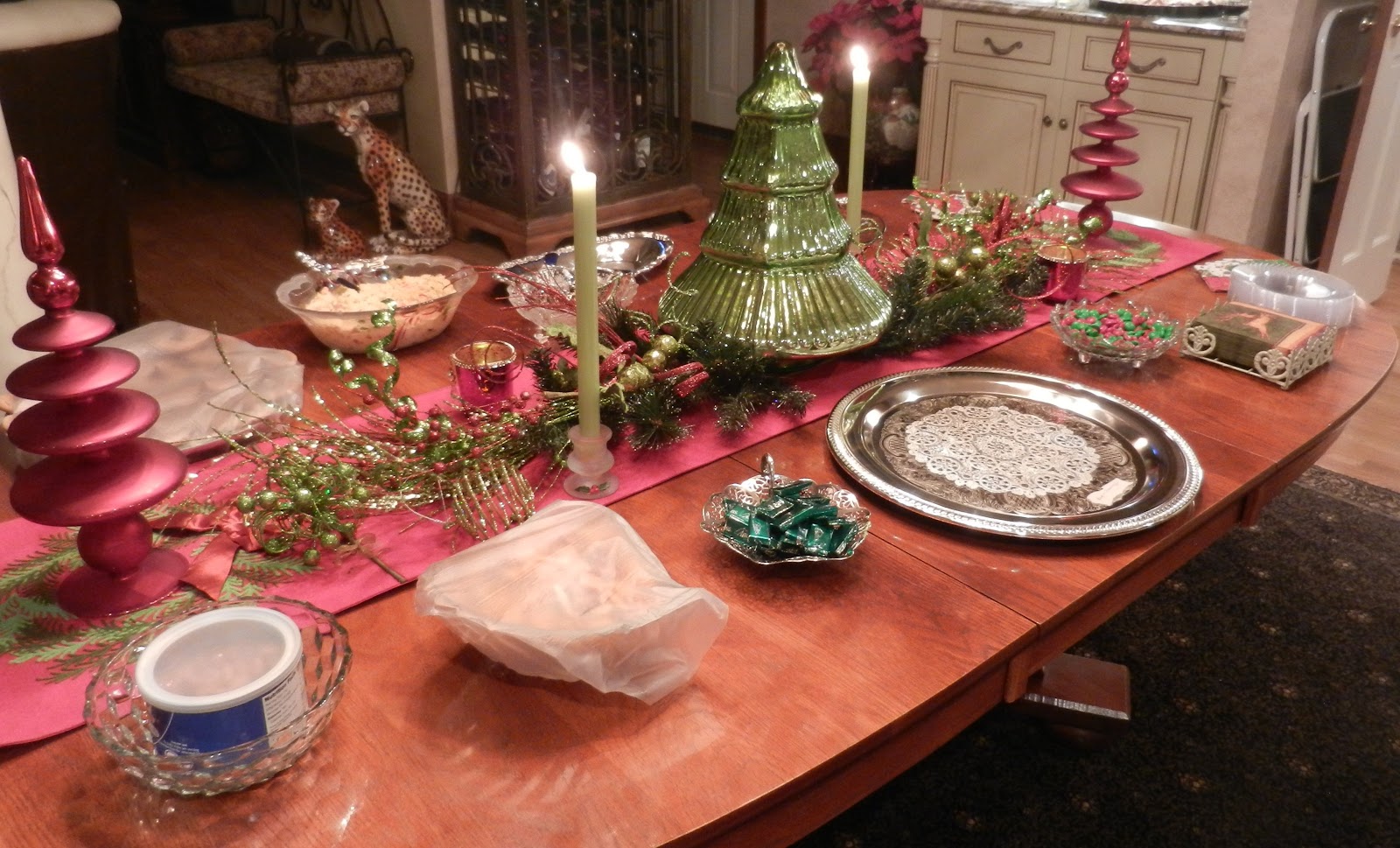 A Perfect Setting: A Christmas Party Setting
