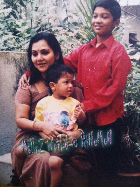 MalluZ WorLd: AcTreSS FaTHiMa BaBu FaMiLY AlBuM
