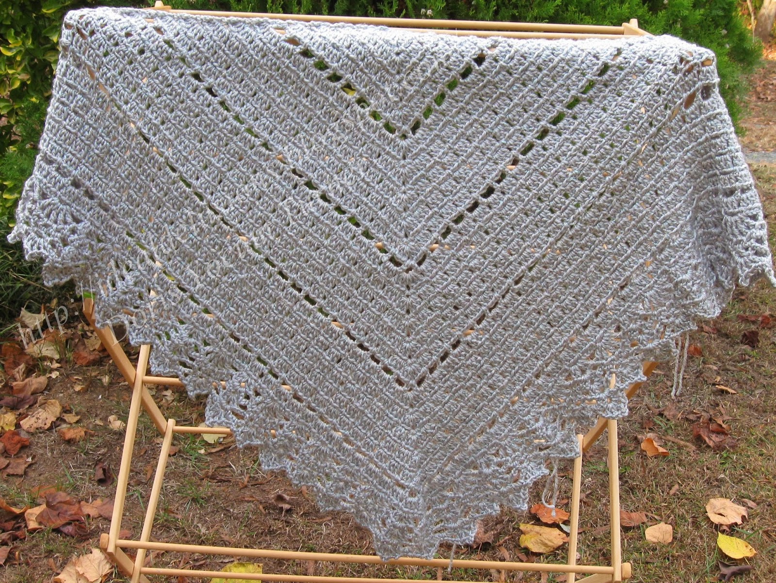 Ideal Delusions: So Simple Box Stitch Shawl