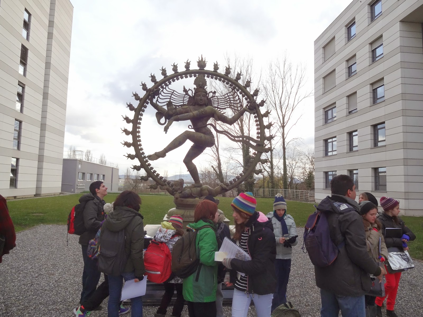 1η μέρα της Σχολής Χιλλ στο CERN