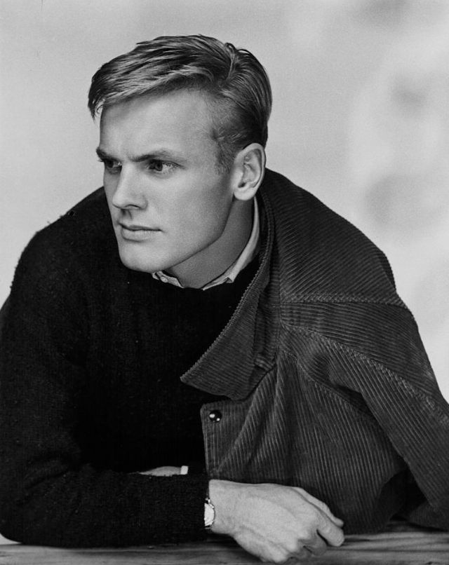 Heartthrob of the ‘50s: A Look Back at a Young and Handsome Tab Hunter ...