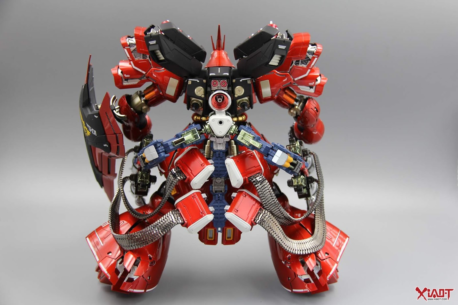 Custom Build: MG 1/100 MSN-04 Sazabi + Quadruple Gatling Gun - Gundam ...