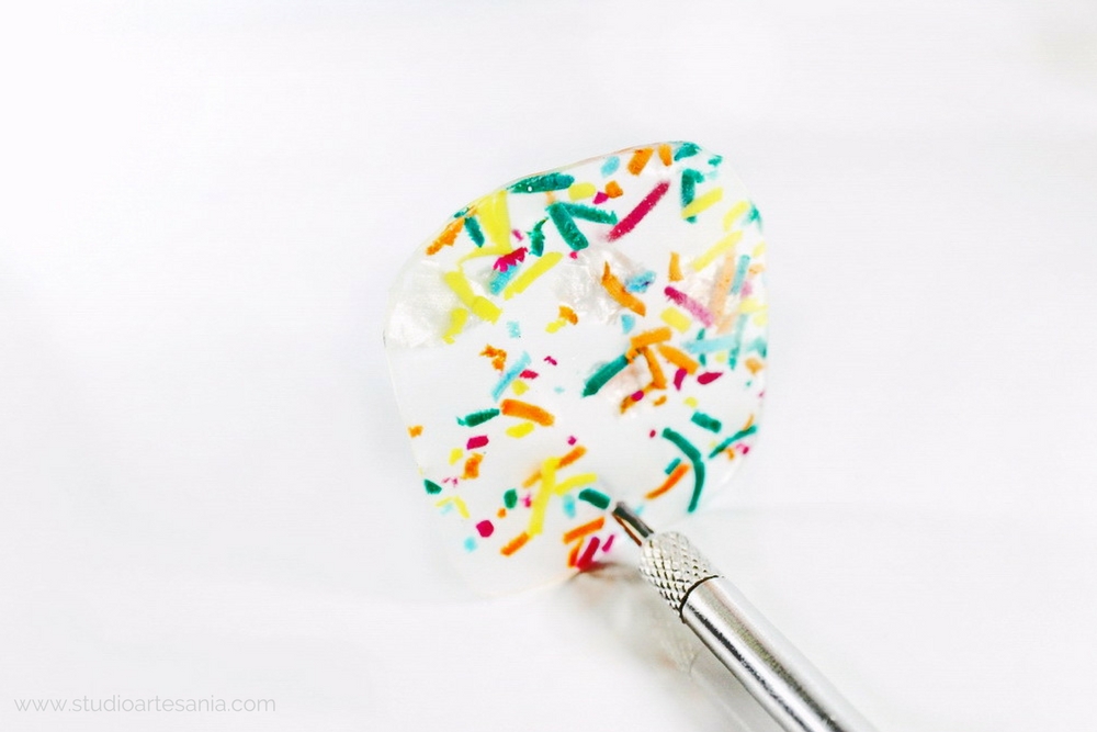 DIY Translucent and colorful polymer clay jewelry - STUDIO ARTESANIA