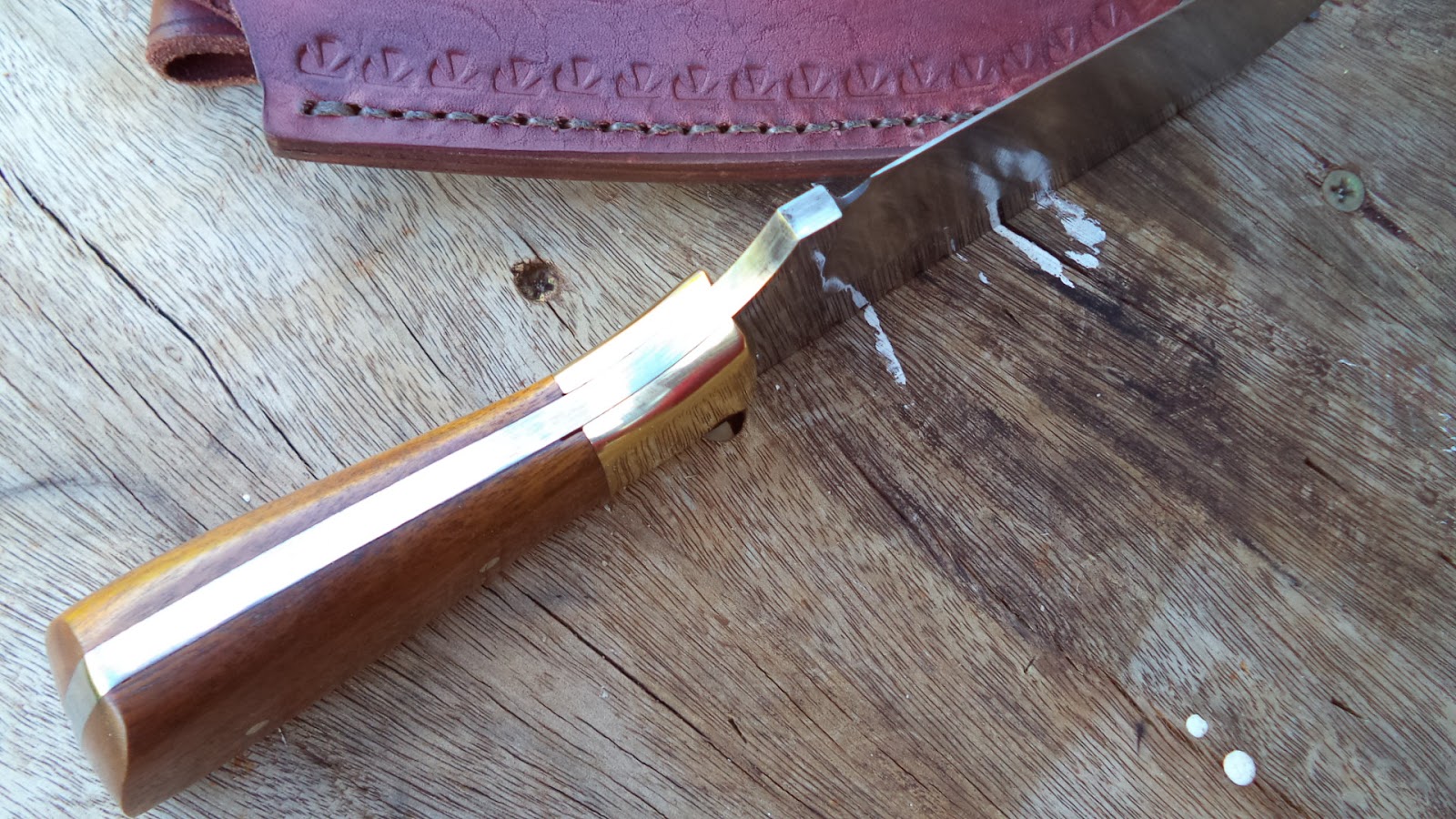 Jackson Brito: faca "pequena robusta"