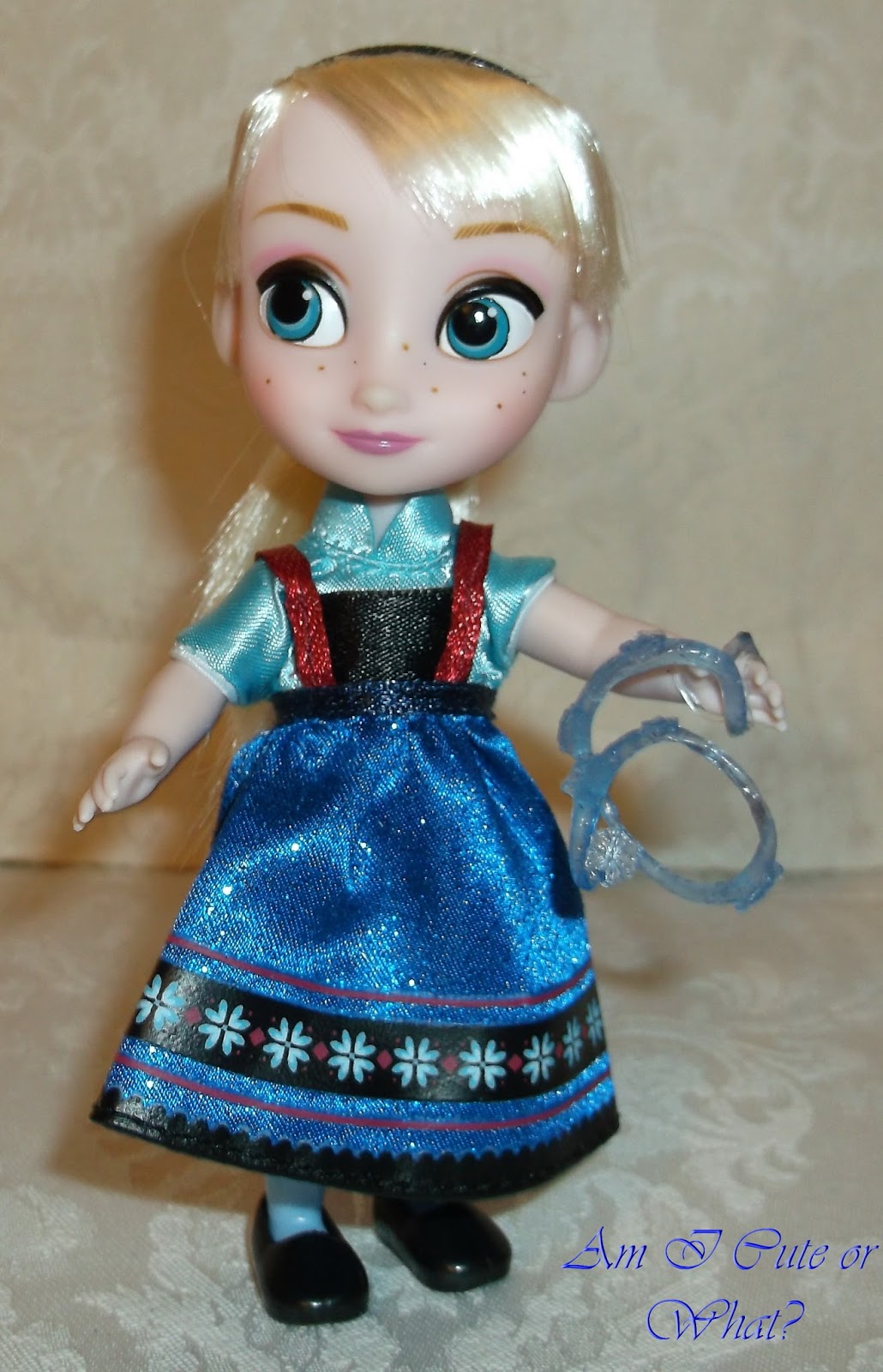 A Focus on the Cute: Disney Mini Animator Elsa review