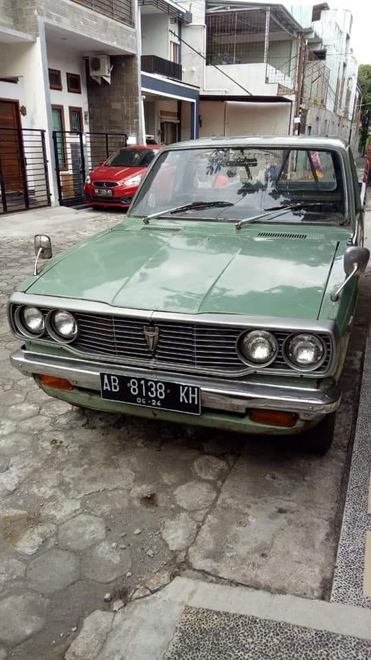 Toyota rn25 alias hilux th 1978 Original paint - LAPAK MOBIL DAN MOTOR ...