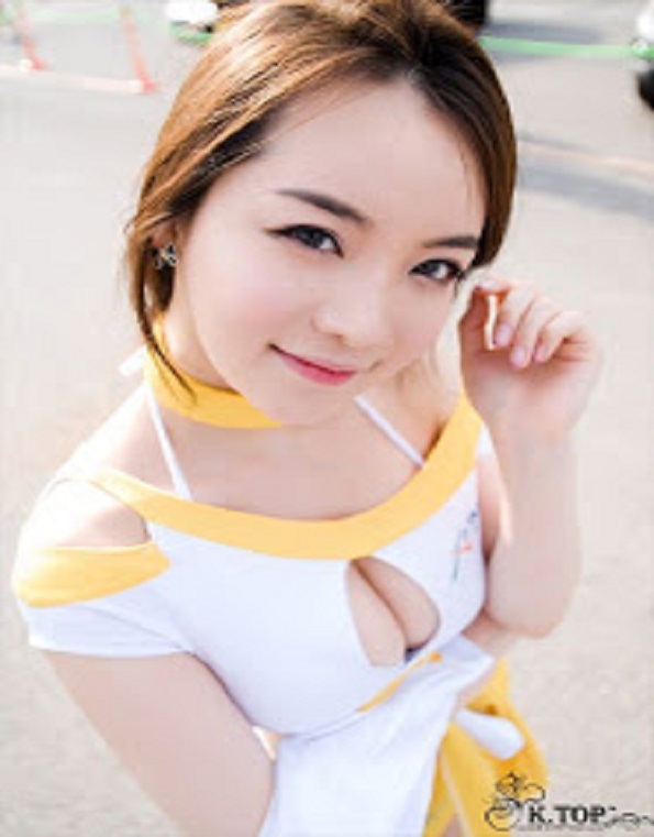 Foto Model Pamer Payudara ~ Foto Seksi Panas Telanjang Bokep Online