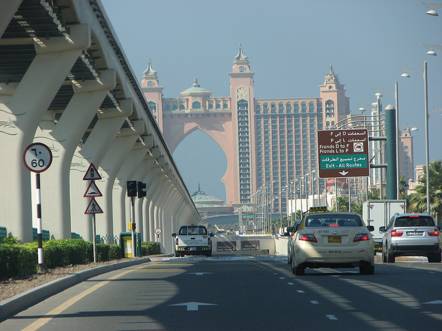 10 Beautiful Photos of Streets in Dubai, UAE | The Life in The World