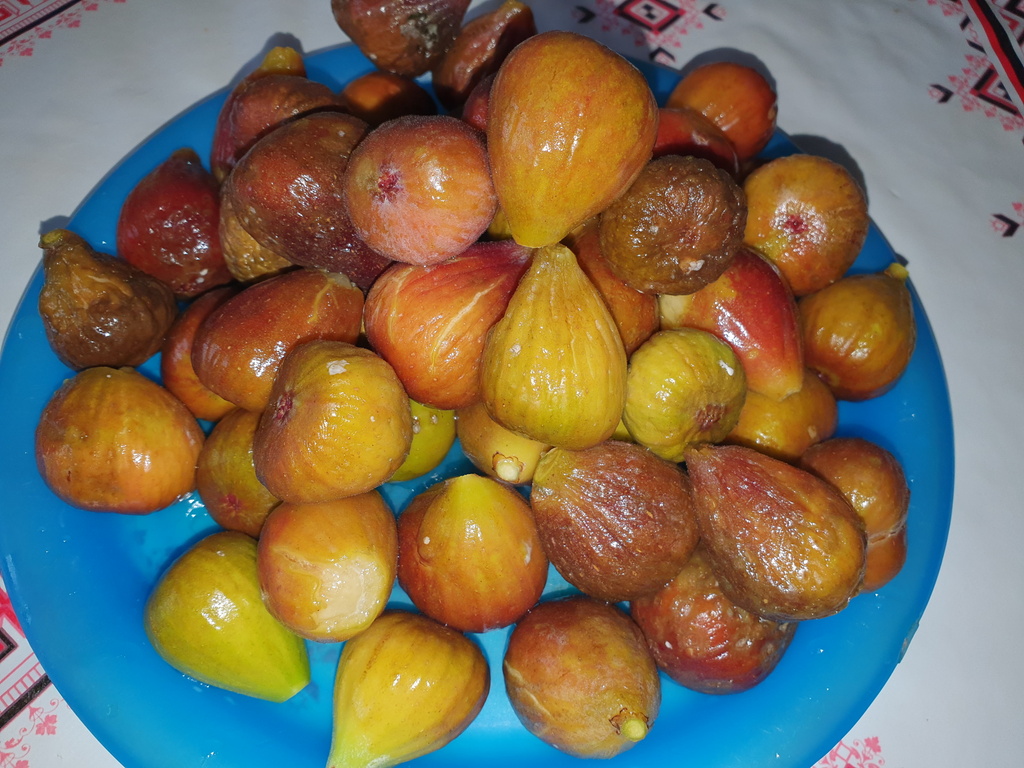 Lulu - Povesti din Bucatarie: Dulceata de smochine intregi