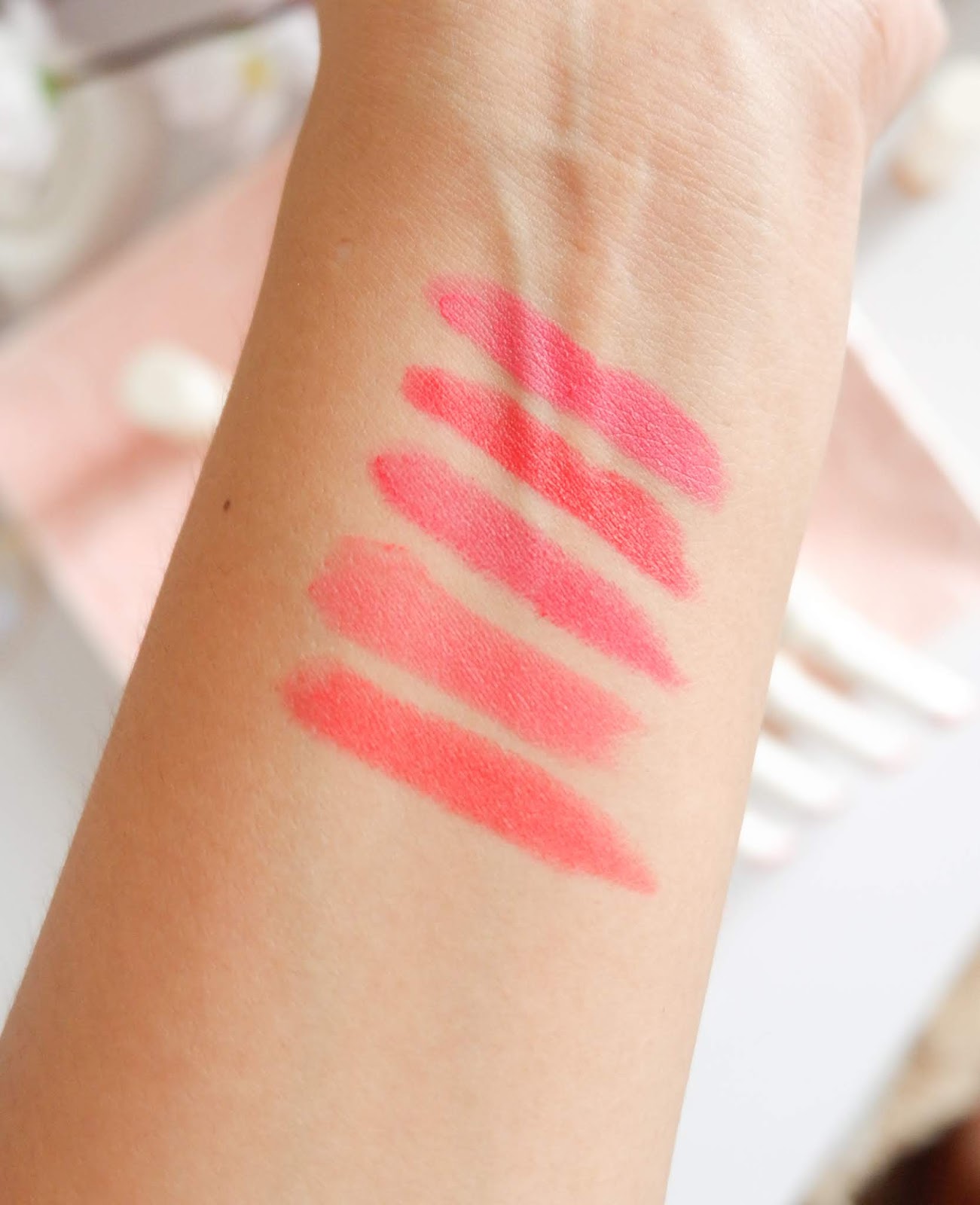 SECRET NATURE FLOWER BUTTON LIPS REVIEW: FLATTERING RED SHADES FOR ...