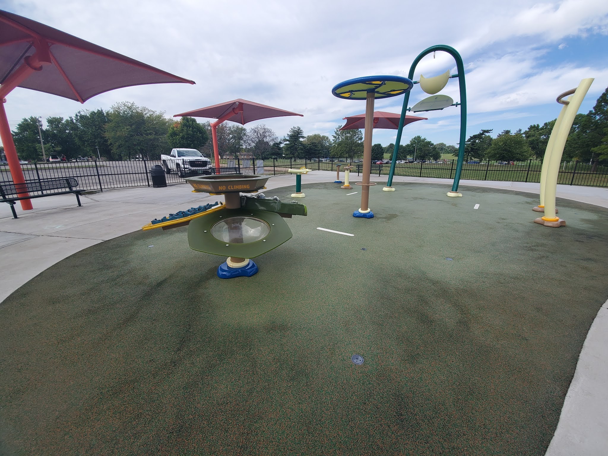 Play St. Louis: Koch Park, Florissant
