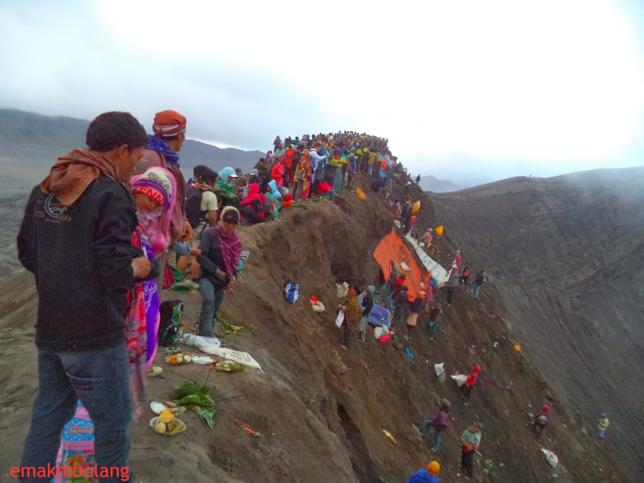 Festival Kasodo Bromo : Sakral & Mistik - EMAKMBOLANG