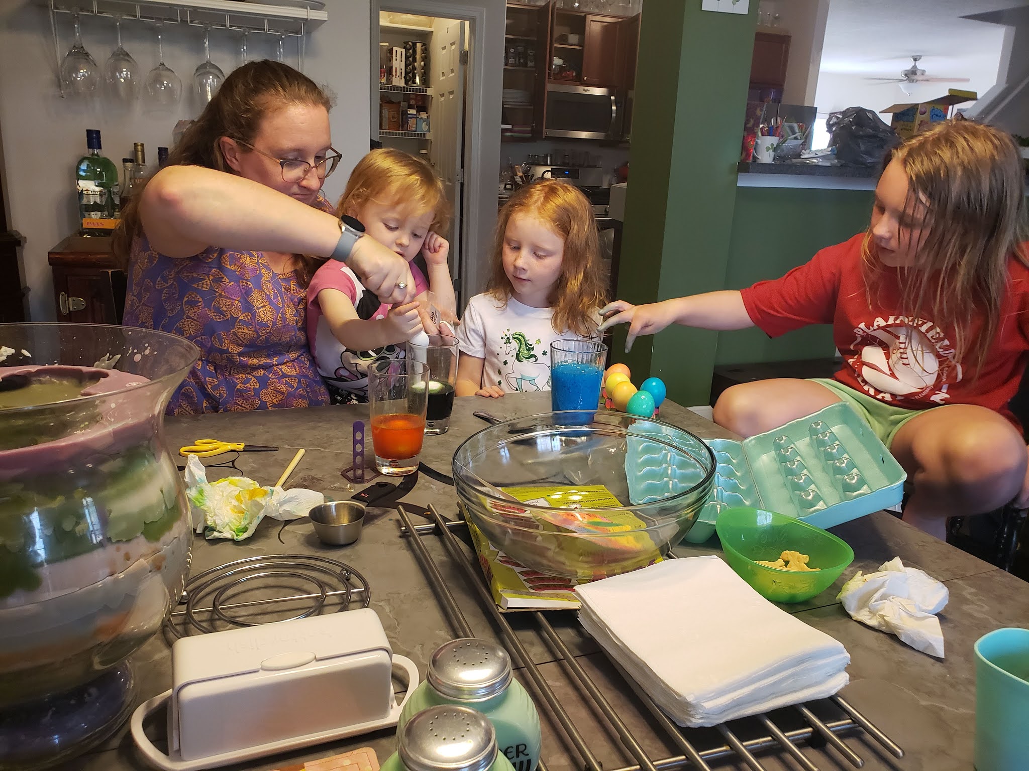 The REAL Messy Mom: Messy Moms Just Do It!
