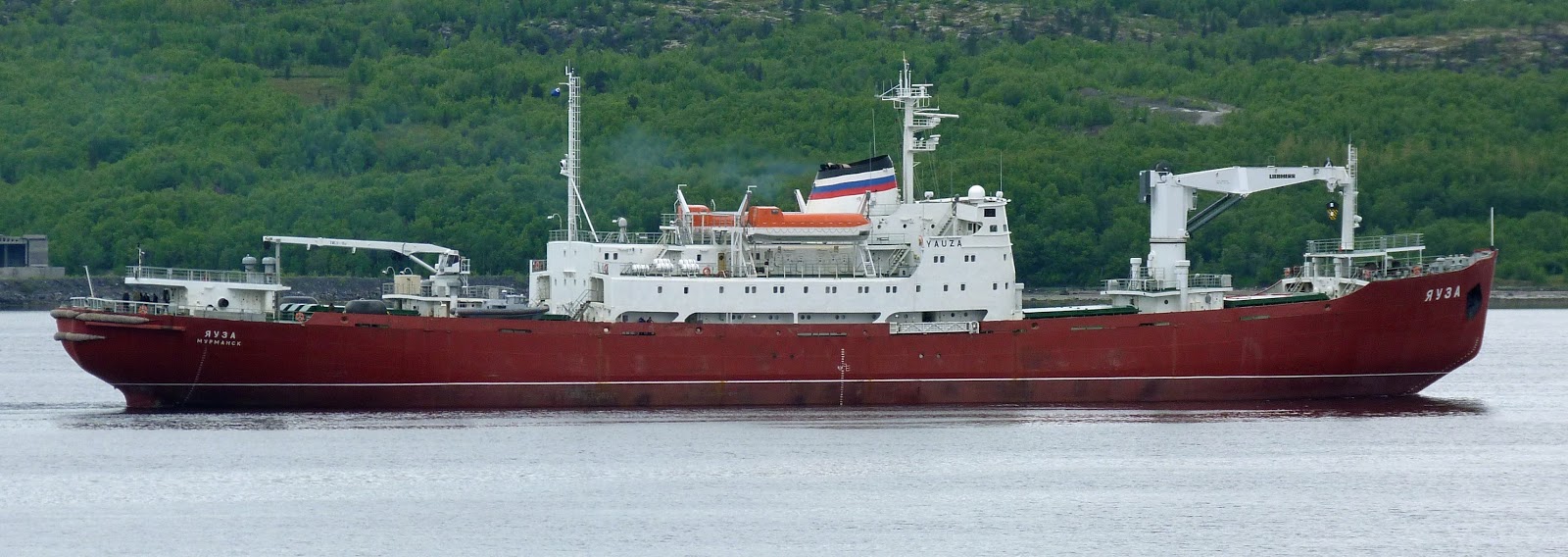 7 Feet Beneath the Keel: "Yauza" Heading to Black Sea