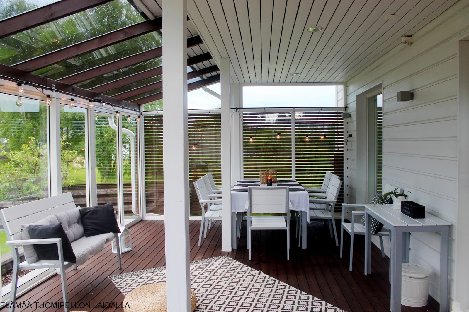 Elämää tuomipellon laidalla