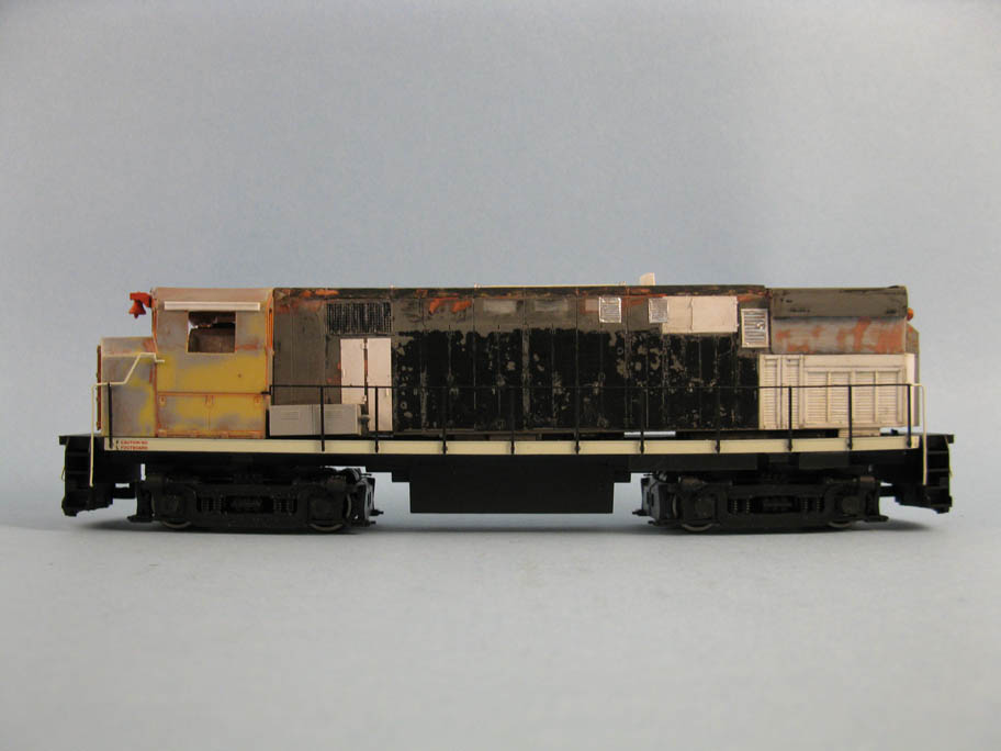 Hedley Junction: Poor Man's MLW M420 Kitbash - Part 2