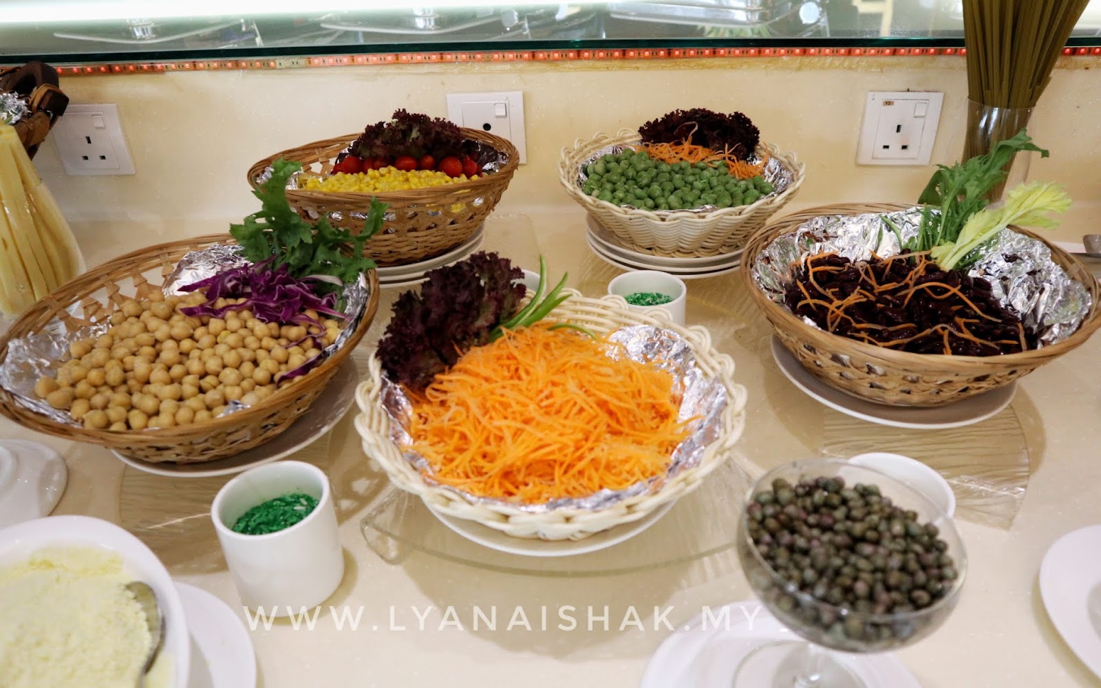 Nikmati Hidangan Merdeka Day BBQ Buffet Dinner and Malaysia Day Buffet ...