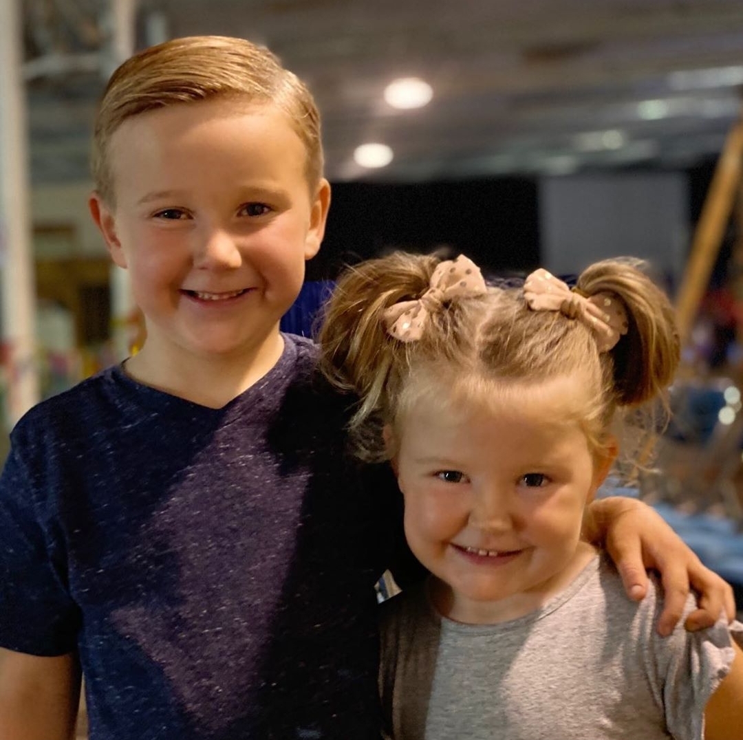 The Duggar family Blog: New photo of Marcus and Meredith