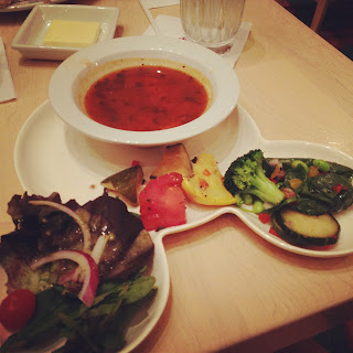 The Split Plate: Day 1: Meet, Greet and Eat with Chef TJ!