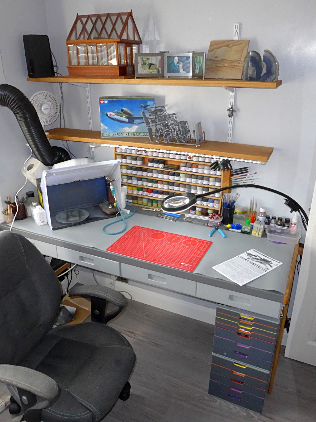 Show us your modelling space / stash - Page 11 - Chat - Britmodeller.com