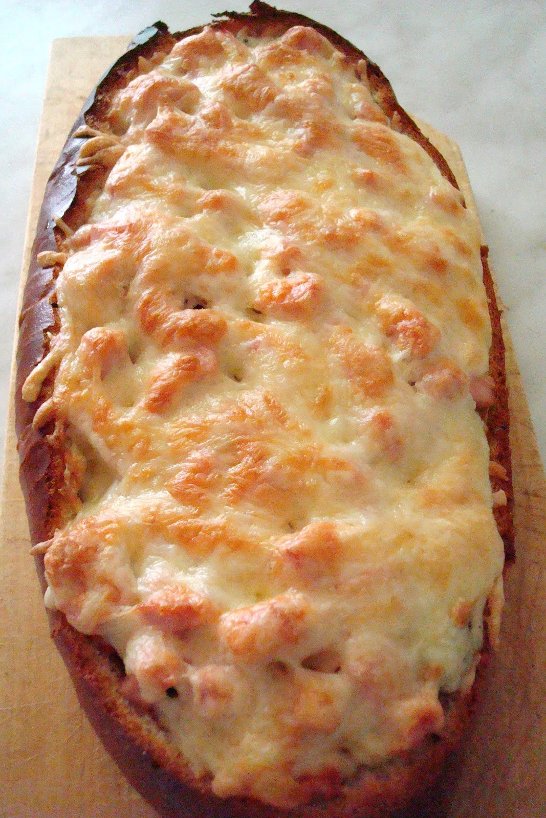 Mėgstu gyvenimą. : Įdarytas batonas